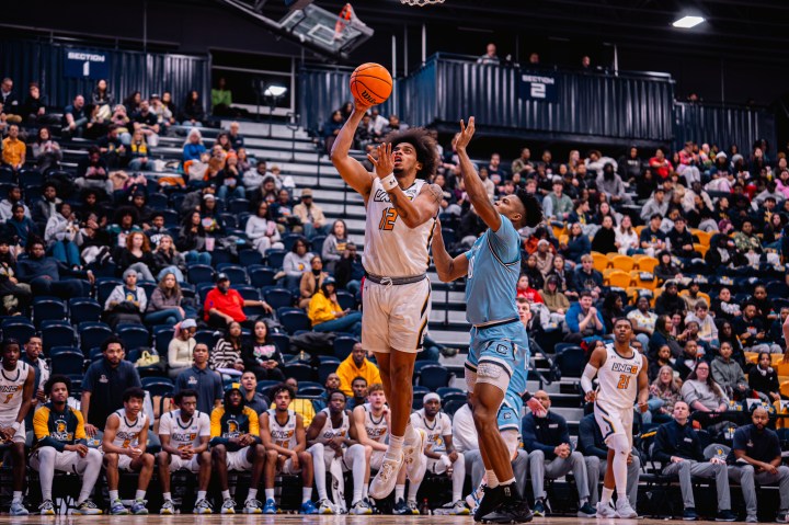 UNCG Basketball Grabs Back-to-Back Wins – THE CAROLINIAN